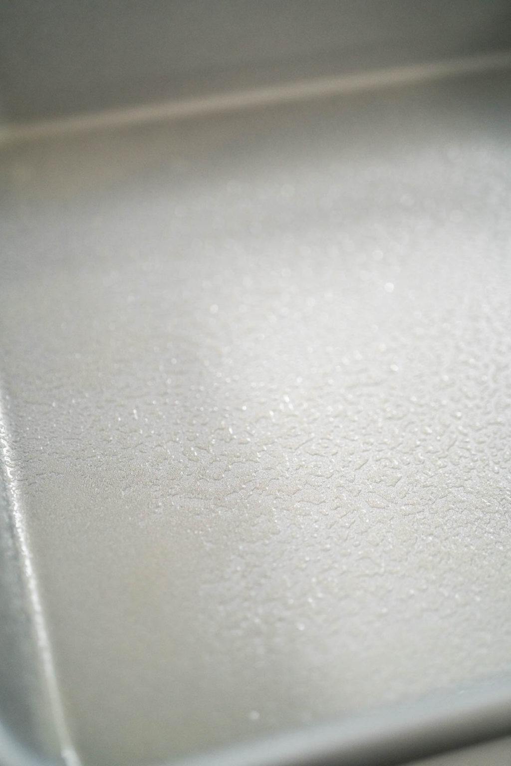 How to Grease a Pan - Arina Photography