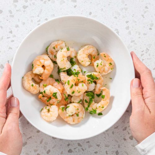 How to Cook Shrimp in Microwave (Fast, Juicy & Easy)