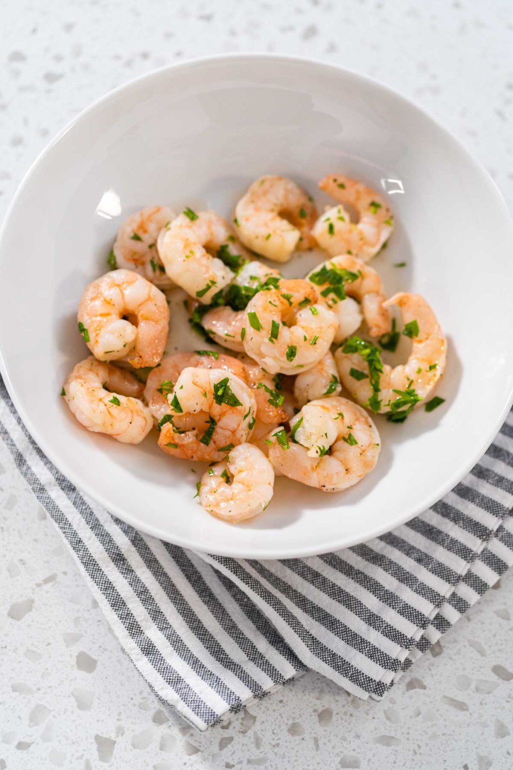 How to Cook Shrimp in Microwave (Fast, Juicy & Easy)