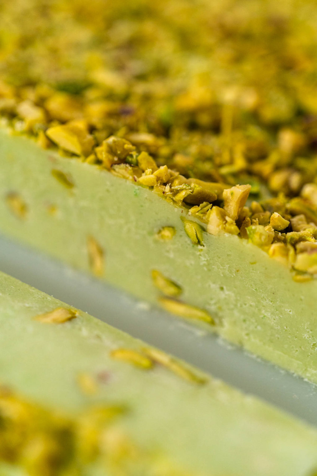 How to Perfectly Cut Fudge Without a Template (Clean Squares by Hand)